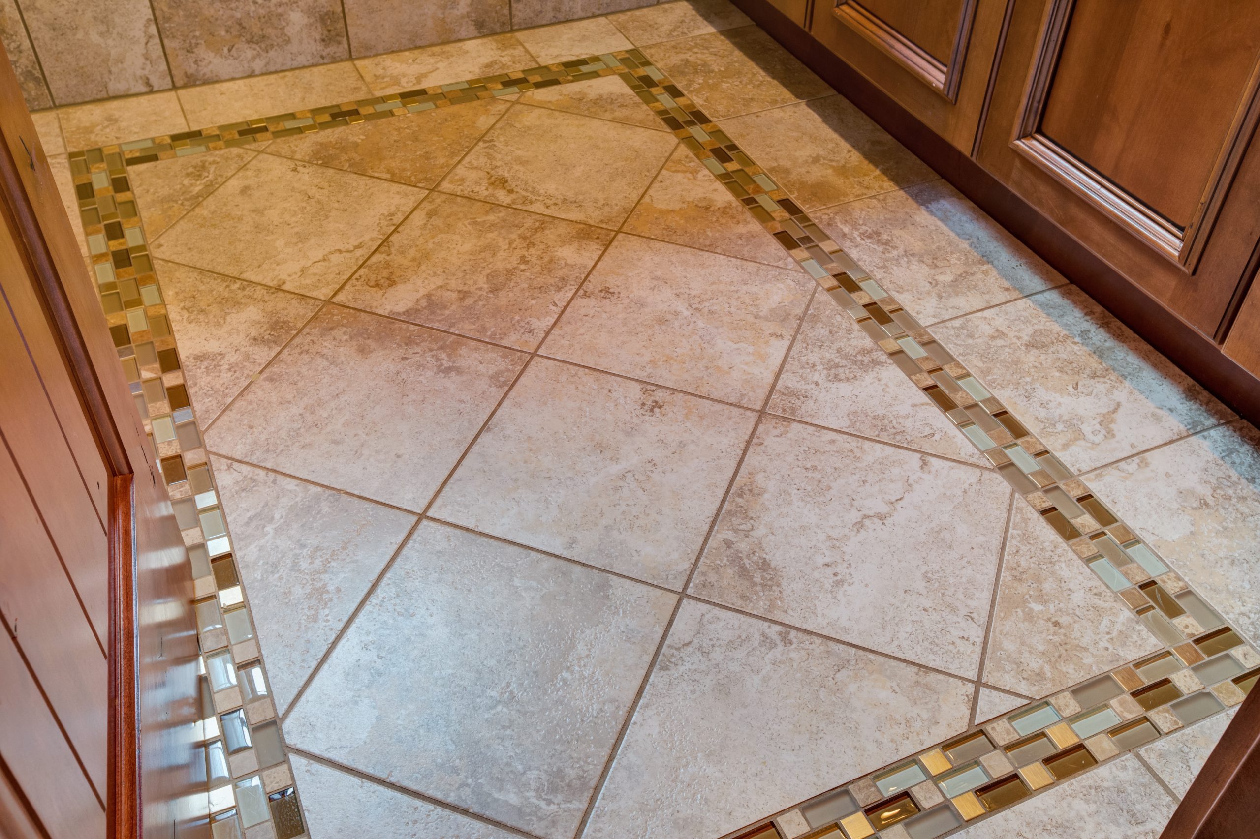 Porcelain vs. Ceramic Tile: How Are They Different?